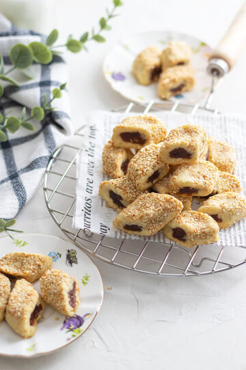 Authentic Date Cookies (Lebanese Cookies)