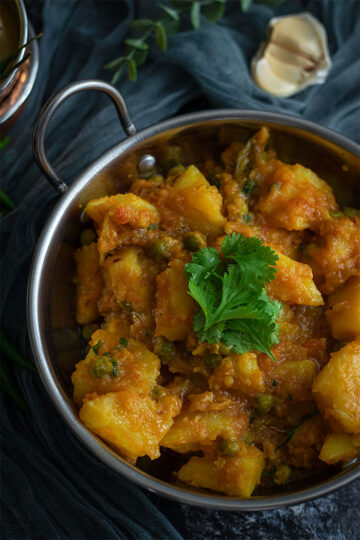 Restaurant Style Aloo Matar (Indian Potato and Peas Curry)