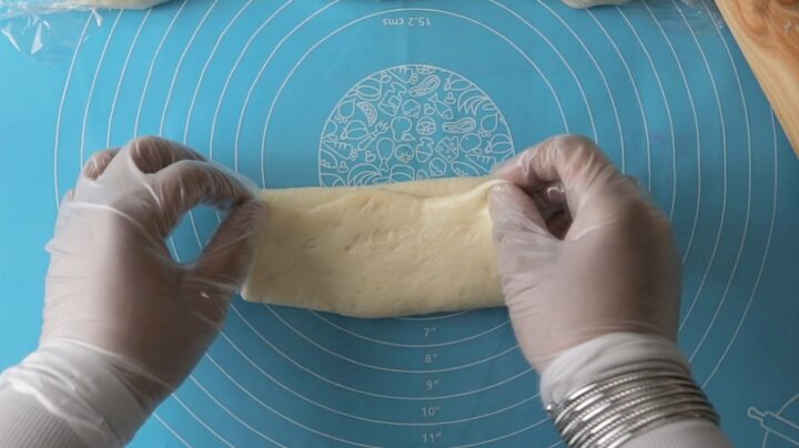 Easiest Fluffy Japanese Milk Bread Recipe (Step By Step)