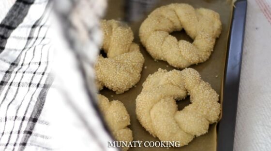Delicious Turkish Simit Recipe (With Video)