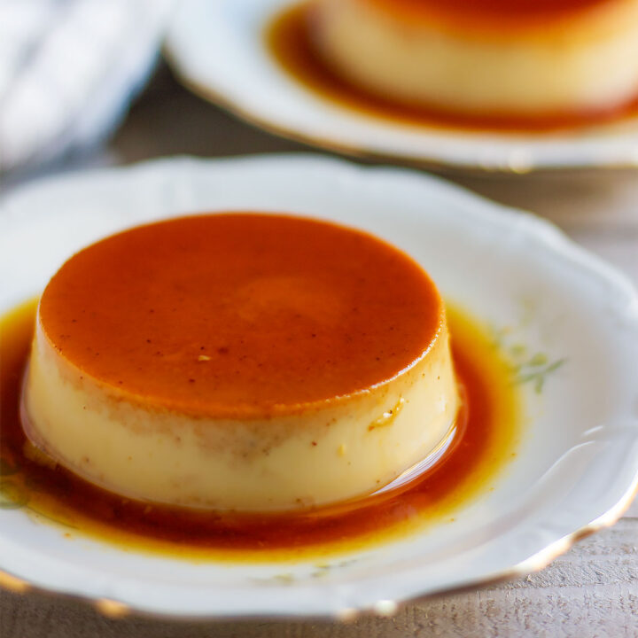 Vanilla Flan Cake Recipe (Magic Flan Cake!)