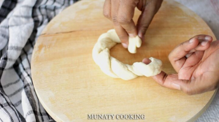 Delicious Turkish Simit Recipe (With Video)