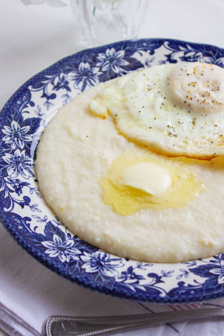 Creamy Southern-Style Grits (Simple, Authentic Recipe)