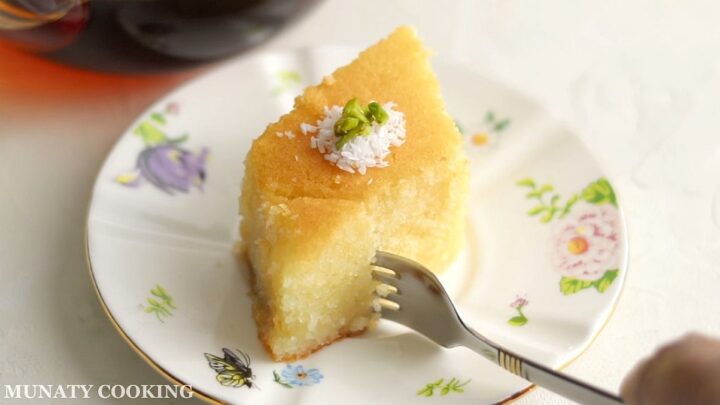 Revani Cake (Mediterranean Semolina Cake)
