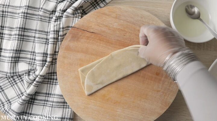 Easy Indian Paratha Recipe - (Indian Flatbread)