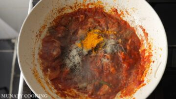 Libyan Mbakbaka (Middle Eastern One-Pot Pasta)
