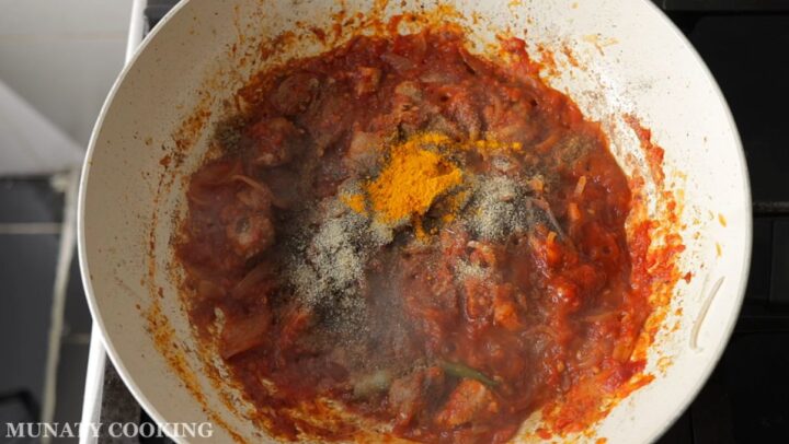 Libyan Mbakbaka (Middle Eastern One-Pot Pasta)