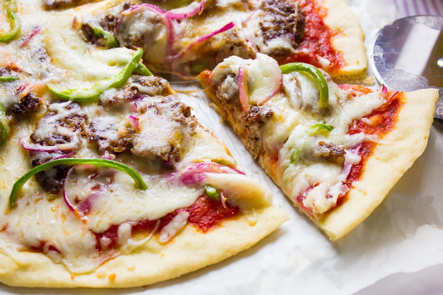 Cheeseburger Pizza (Beef Burger Pizza with Cheese)