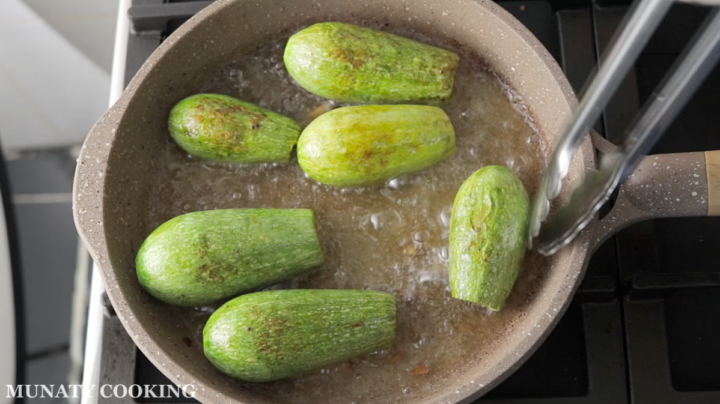 Kousa Bil Laban Recipe | Stuffed Zucchini in Yogurt Sauce