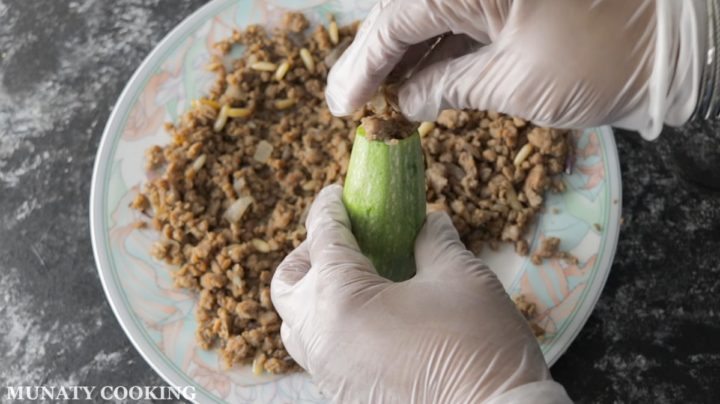 Kousa Bil Laban Recipe | Stuffed Zucchini in Yogurt Sauce