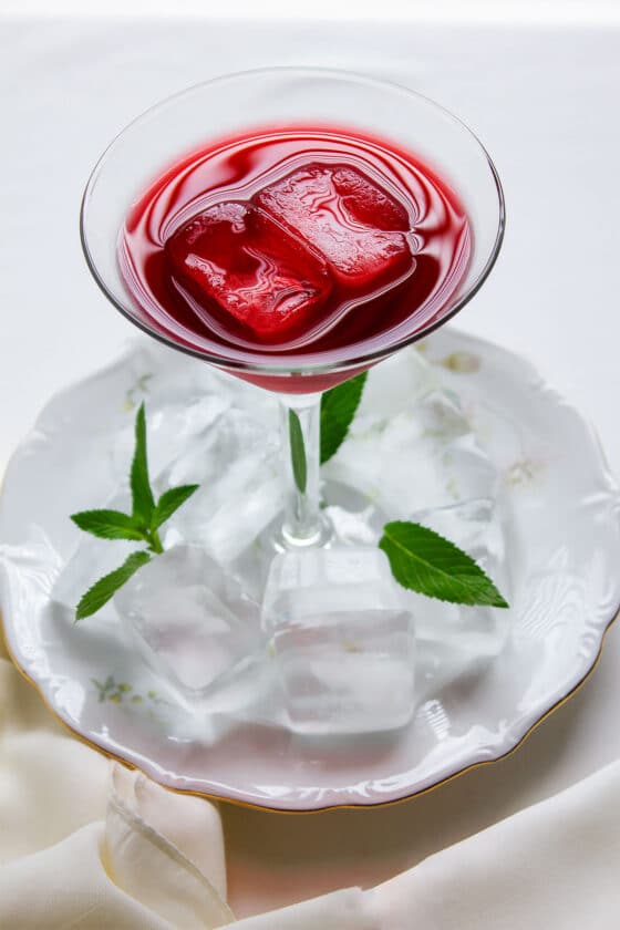 Sorrel Tea Recipe: Refreshing Tangy Beverage with Citrus Flavor