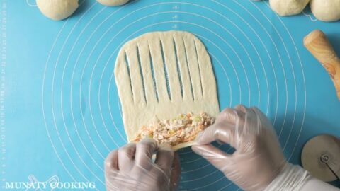 Tuna Bread Rolls: Fluffy, Flavorful, and Easy to Make!