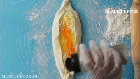 Pide: A Delicious Blend of Turkish Flatbread and Pizza